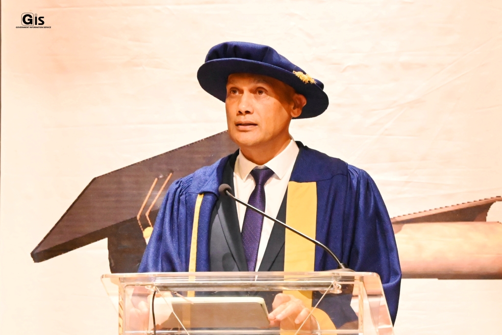 35th Convocation Ceremony of UTM: Graduands rewarded with certificates