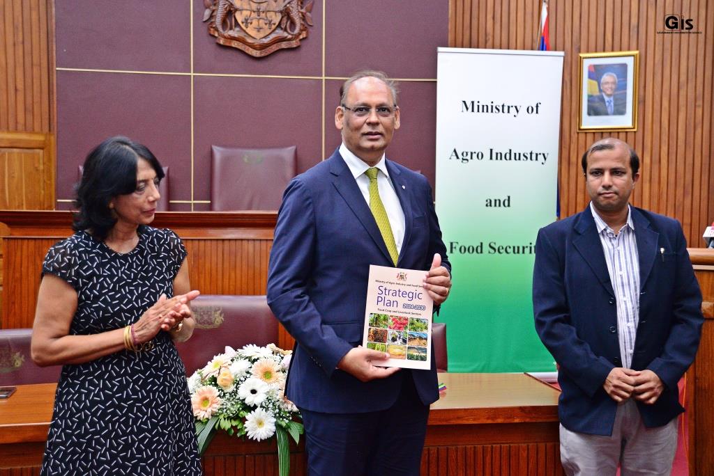 Agro-Industry Minister launches Mauritius Strategic Plan for Food Crop ...