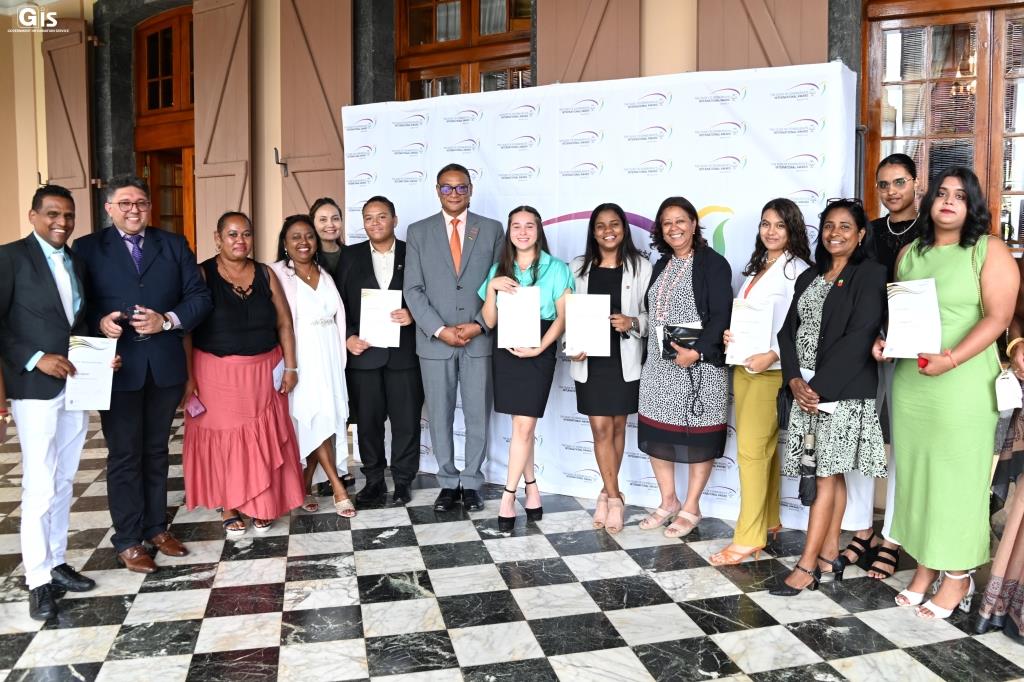 Duke of Edinburgh's International Award-Mauritius: Gold award ...