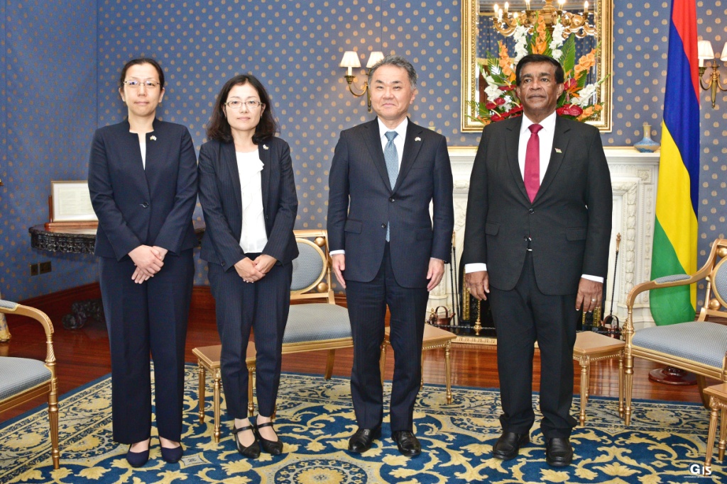 Japanese Ambassador presents his Credentials to President Roopun Japanese Ambassador presents his Credentials to President Roopun