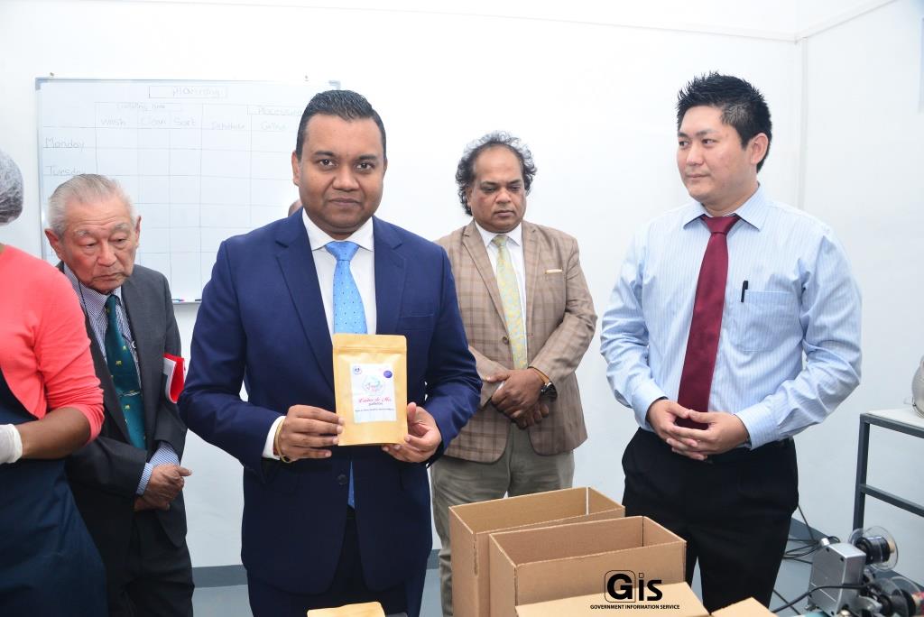 Minister Balgobin encourages SMEs to avail of MRIC Pole of Innovation ...