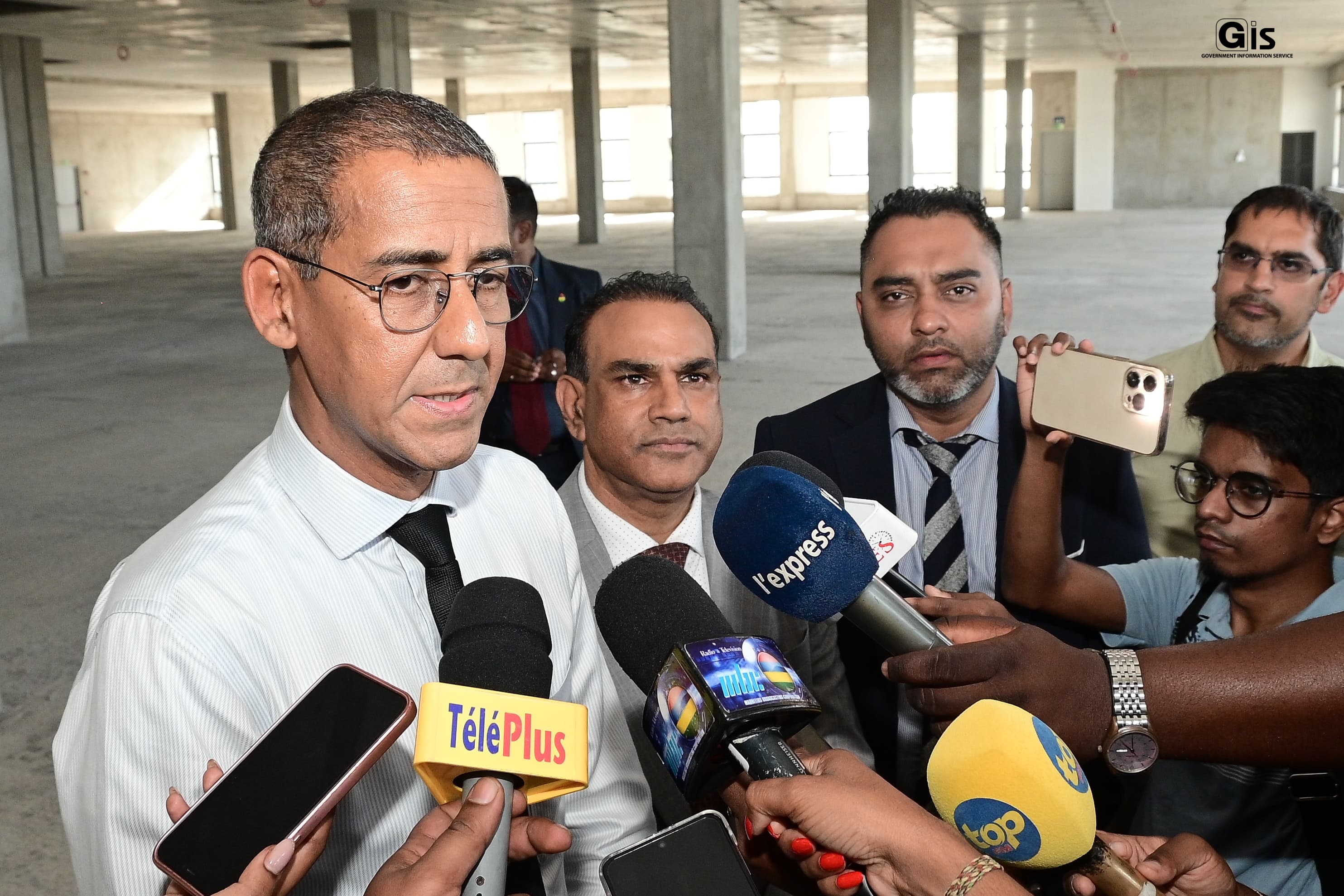 Ministers conduct site visit at Victoria Urban Terminal to address ...