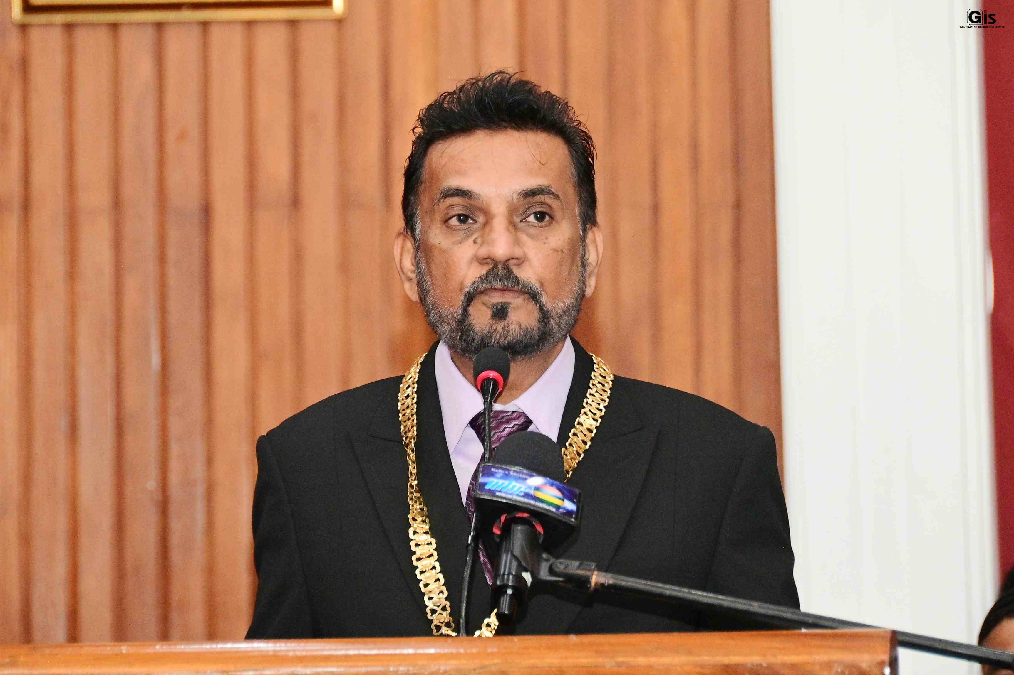 New Lord Mayor and Deputy Lord Mayor of Port Louis take Office