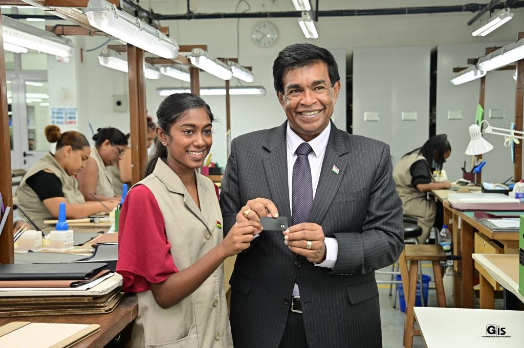 President Roopun visits Filao Group in context of National Day celebrations