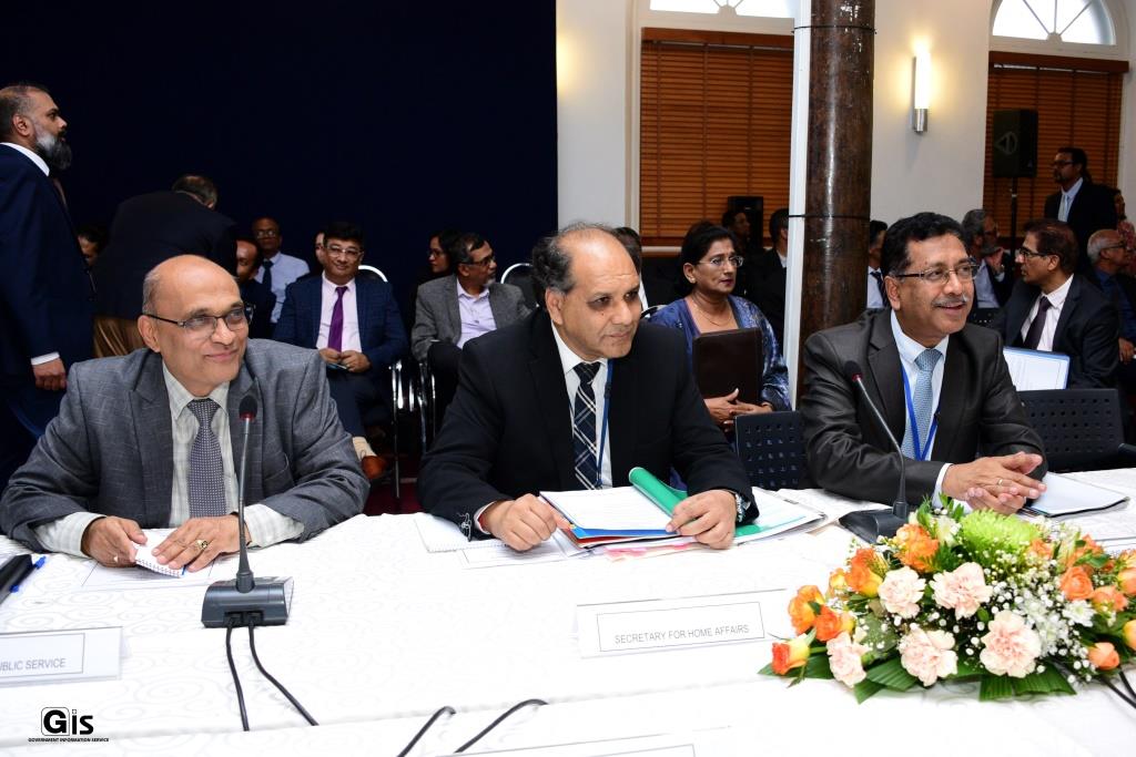 Prime Minister chairs sixth Meeting of the National Road Safety Commission