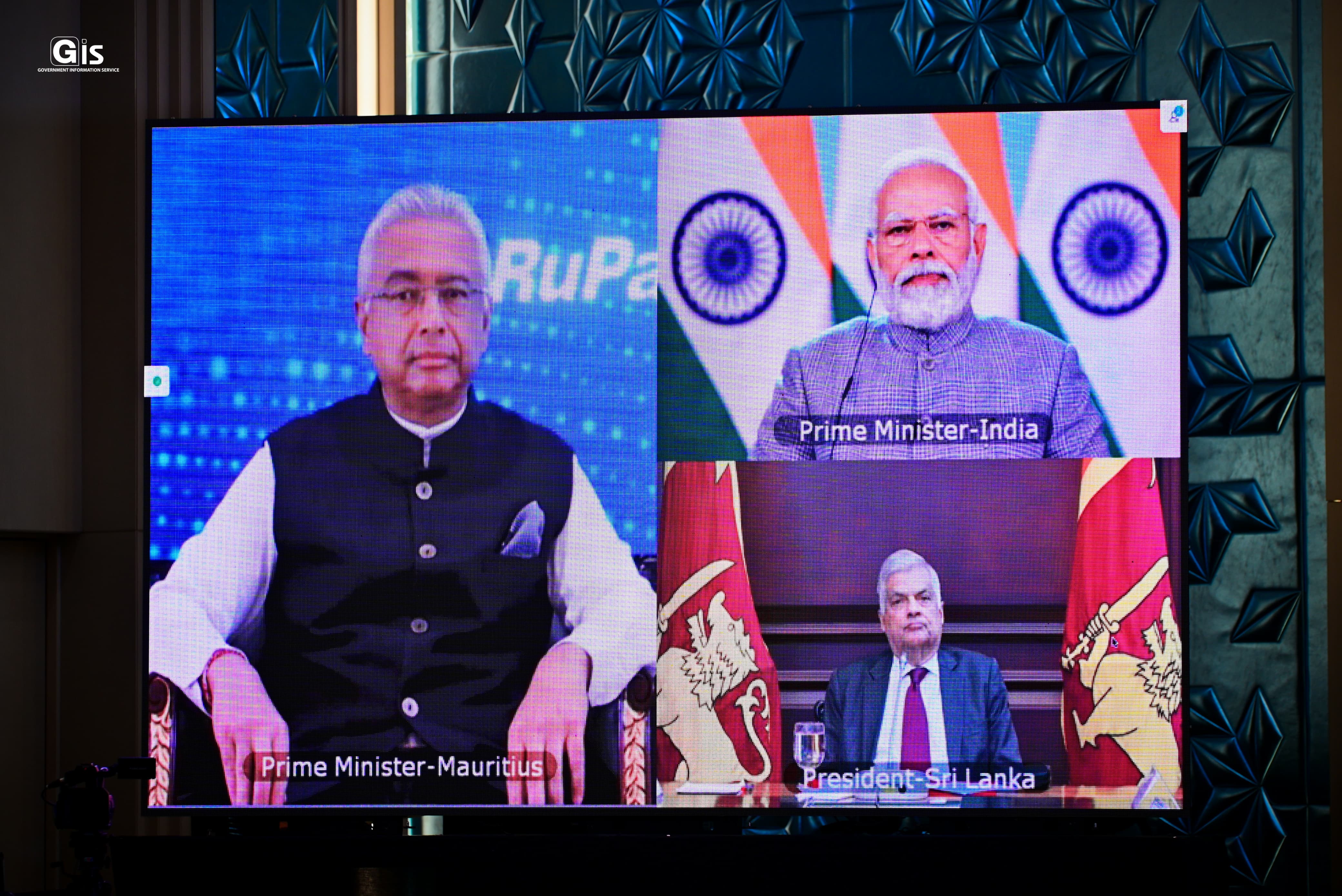 RuPay Card and Unified Payments Interface system jointly launched by ...