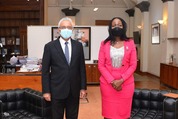 Rwandan Minister of ICT and Innovation calls on Prime Minister