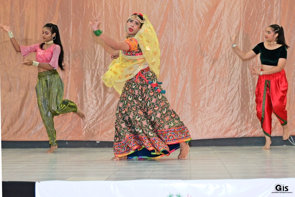 The Centre de Formation Artistique to offer a series of artistic courses